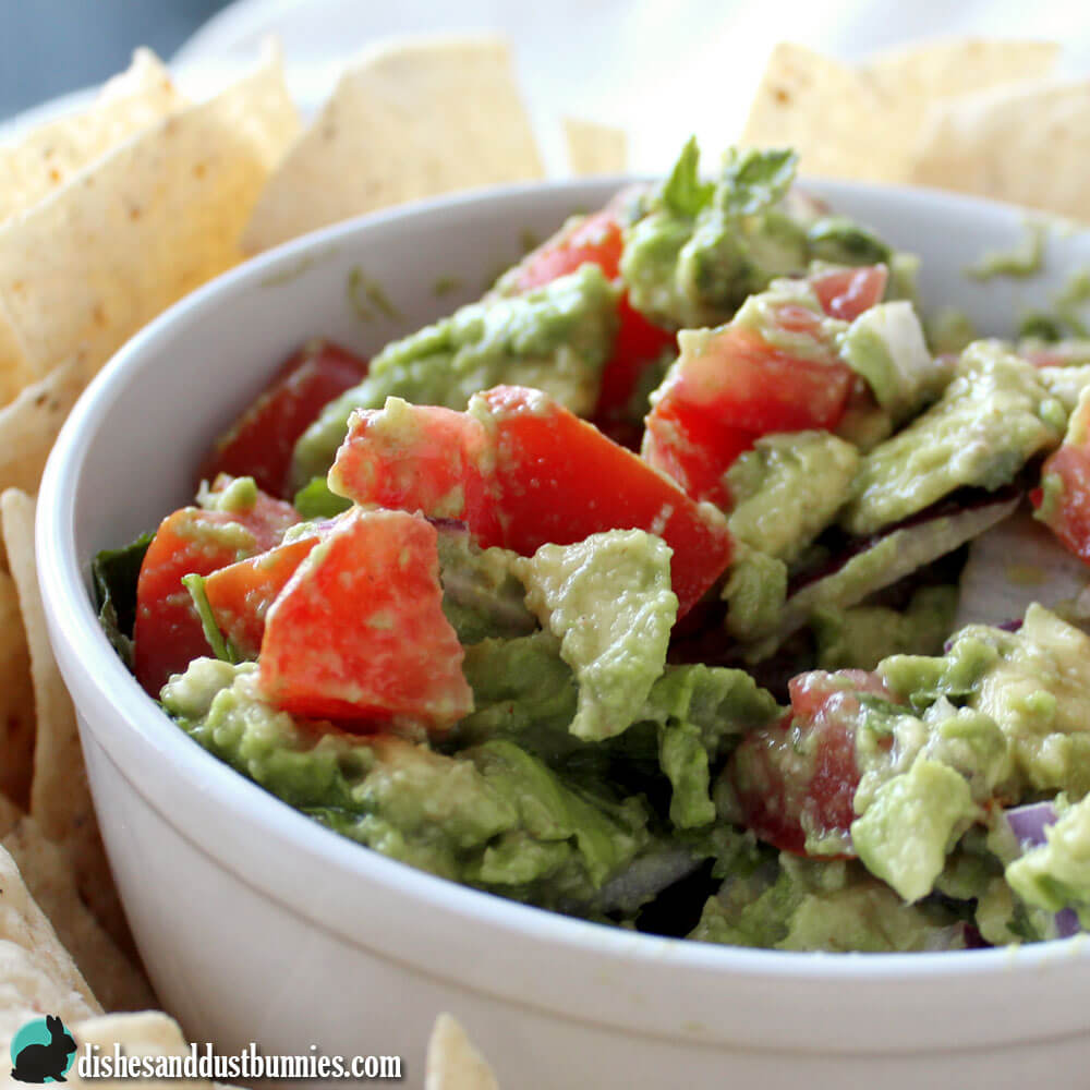 Homemade Chunky Guacamole - Dishes & Dust Bunnies