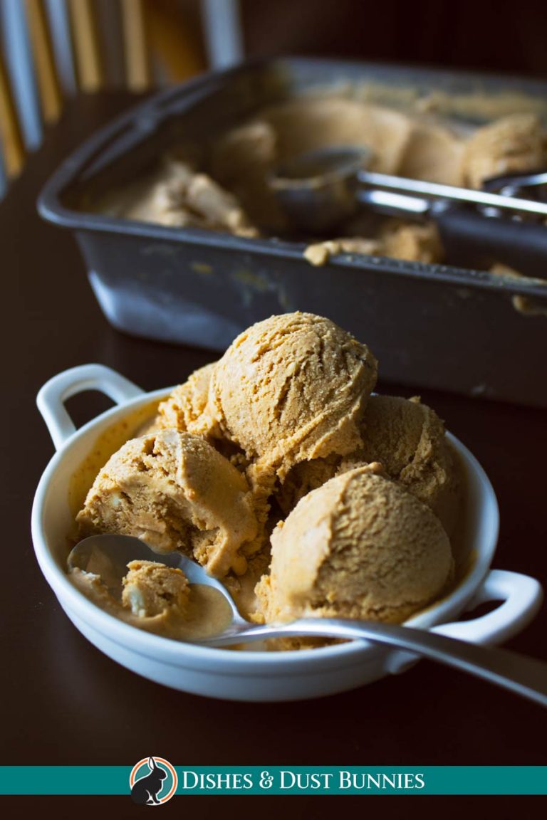 Pumpkin Spice Latte Ice Cream - Dishes & Dust Bunnies