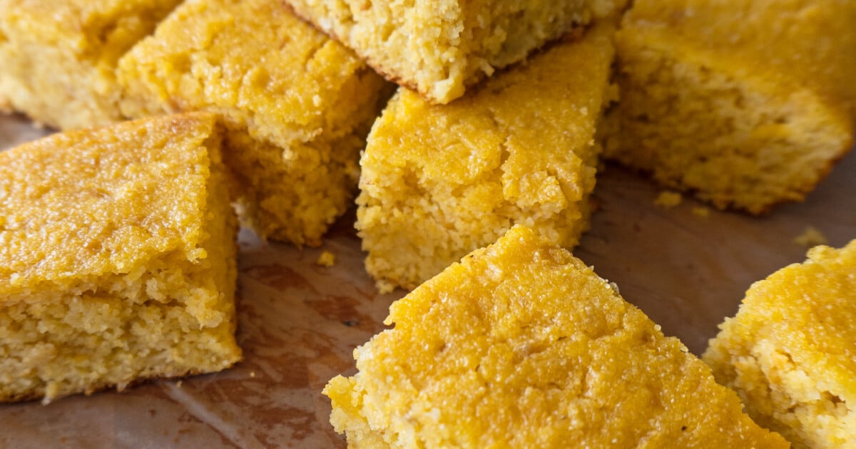 Homemade Country Cornbread Recipe - Dishes & Dust Bunnies