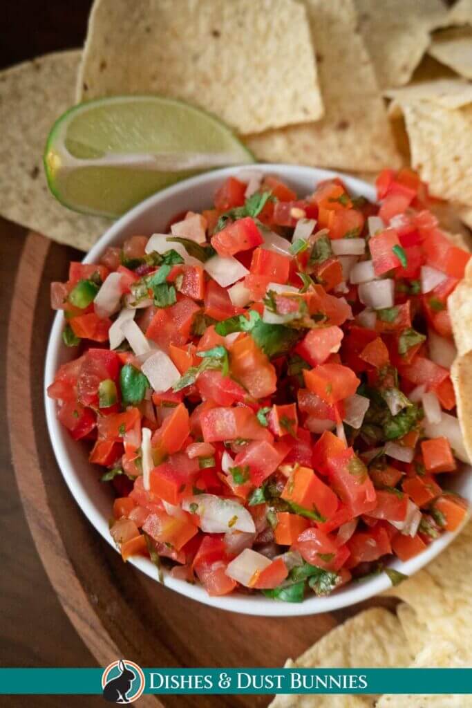 Pico de Gallo (Fresh Salsa/Salsa Fresca) - Dishes & Dust Bunnies