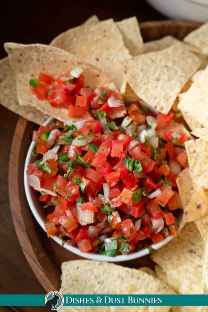 Pico de Gallo (Fresh Salsa/Salsa Fresca) - Dishes & Dust Bunnies